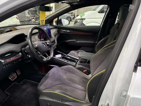 Balts Skoda Enyaq 2023 Viļņa, ar dzinēja tilpumu 0.00 L un nobraukumu 124 tūkst. km par 30900 €, foto 5 vietnē AUTOMOTO.COM.LV