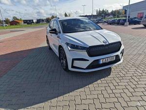 White Skoda Enyaq 2023 in Klaipeda, with an engine capacity of 0.00 L and mileage of 58 thousand km for 28700 €, photo 3 on AUTOMOTO.COM.LV