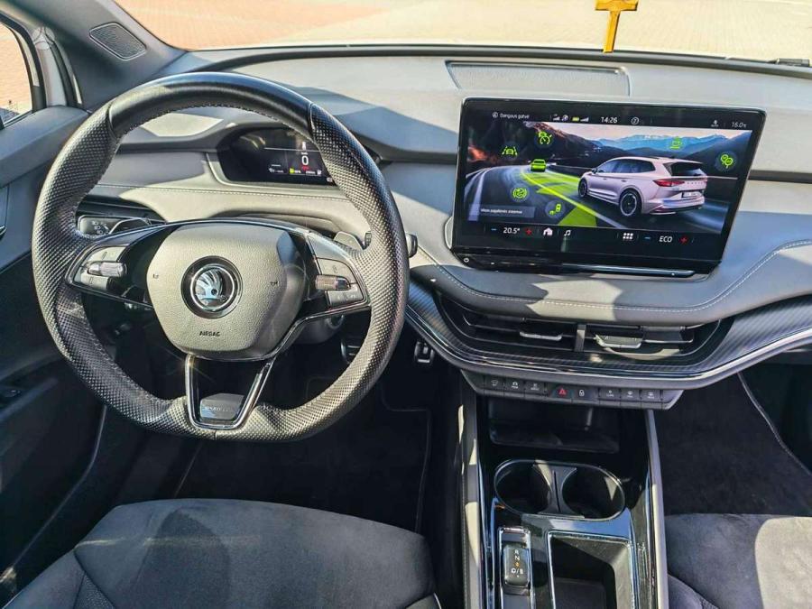 White Skoda Enyaq 2023 in Klaipeda, with an engine capacity of 0.00 L and mileage of 58 thousand km for 28700 €, photo 9 on AUTOMOTO.COM.LV