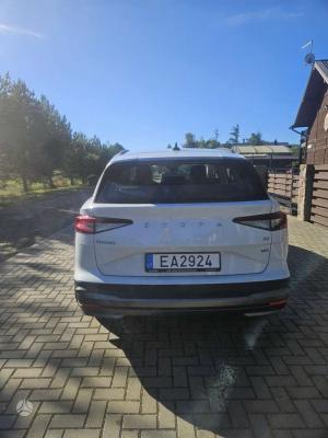White Skoda Enyaq 2022 in Palanga, with an engine capacity of 0.00 L and mileage of 59 thousand km for 22750 €, photo 5 on AUTOMOTO.COM.LV