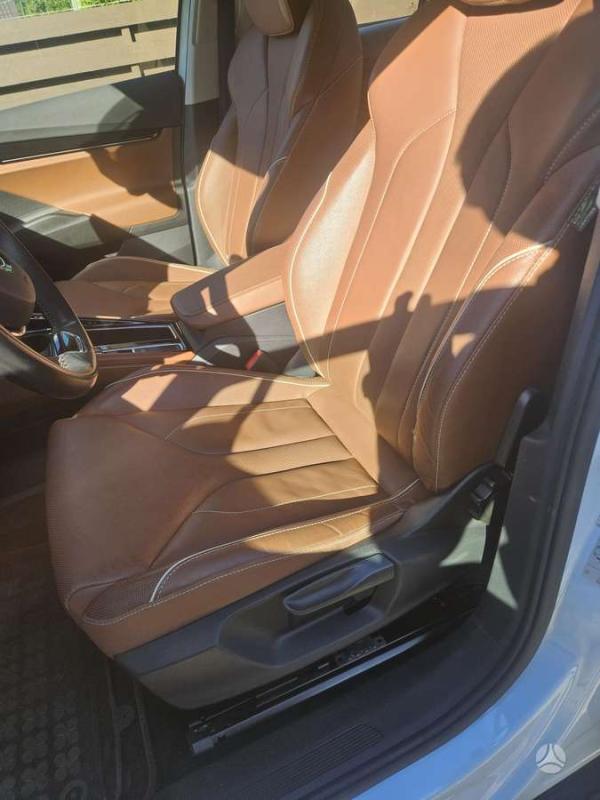 White Skoda Enyaq 2022 in Palanga, with an engine capacity of 0.00 L and mileage of 59 thousand km for 22750 €, photo 9 on AUTOMOTO.COM.LV