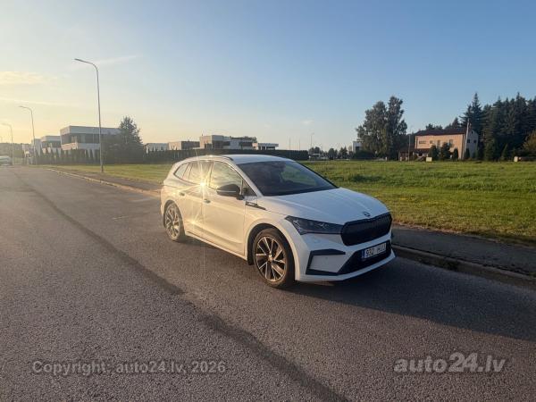 Белый Шкода Enyaq 2022 в Таллин, объемом двигателя 0.00 л и пробегом 45 тыс. км за 39900 €, фото 4 на AUTOMOTO.COM.LV