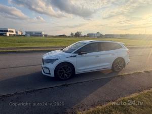 Белый Шкода Enyaq 2022 в Таллин, объемом двигателя 0.00 л и пробегом 45 тыс. км за 39900 €, фото 5 на AUTOMOTO.COM.LV