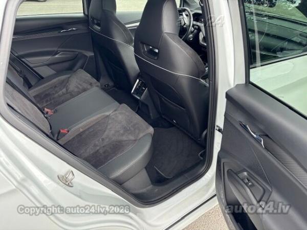 White Skoda Enyaq 2023 in Tallinn, with an engine capacity of 0.00 L and mileage of 100 thousand km for 35600 €, photo 9 on AUTOMOTO.COM.LV