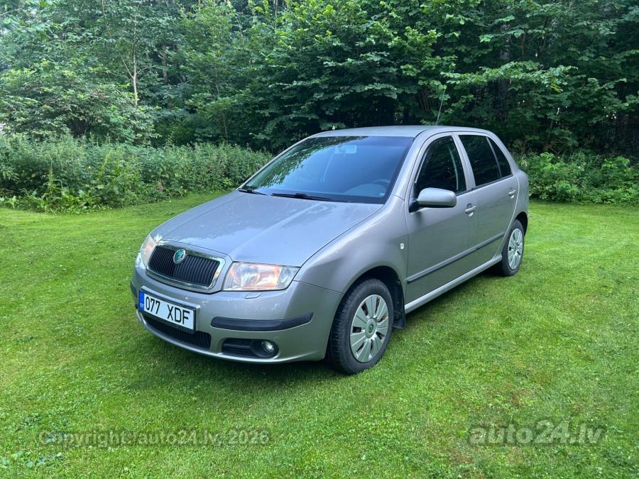 Smilšu krāsa Skoda Fabia 2007 Tallina, ar dzinēja tilpumu 1.20 L un nobraukumu 92 tūkst. km par 3000 €, foto 1 vietnē AUTOMOTO.COM.LV