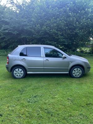Smilšu krāsa Skoda Fabia 2007 Tallina, ar dzinēja tilpumu 1.20 L un nobraukumu 92 tūkst. km par 3000 €, foto 4 vietnē AUTOMOTO.COM.LV