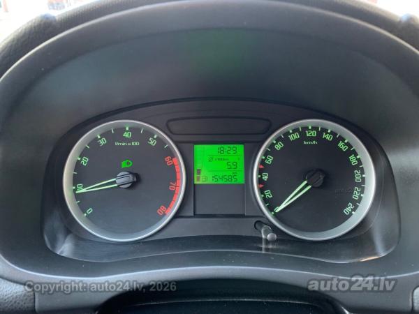 Beige Skoda Fabia 2009 in Tartu, with an engine capacity of 1.20 L and mileage of 155 thousand km for 2490 €, photo 11 on AUTOMOTO.COM.LV