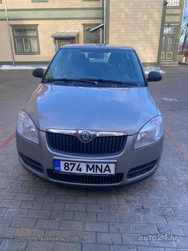 Beige Skoda Fabia 2009 in Viljandi, with an engine capacity of 1.20 L and mileage of 160 thousand km for 2500 €, photo 2 on AUTOMOTO.COM.LV