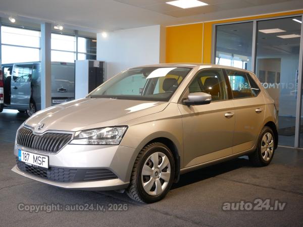 Smilšu krāsa Skoda Fabia 2018 Tallina, ar dzinēja tilpumu 1.00 L un nobraukumu 108 tūkst. km par 6990 €, foto 5 vietnē AUTOMOTO.COM.LV