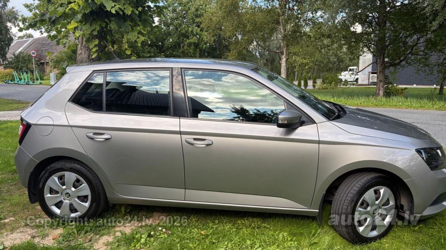 Beige Skoda Fabia 2018 in Viljandi, with an engine capacity of 1.00 L and mileage of 101 thousand km for 6500 €, photo 3 on AUTOMOTO.COM.LV