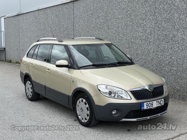 Beige Skoda Fabia 2011 in Tallinn, with an engine capacity of 1.20 L and mileage of 180 thousand km for 3500 €, photo 2 on AUTOMOTO.COM.LV