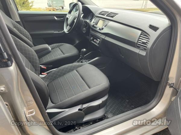 Beige Skoda Fabia 2017 in Kuressaare, with an engine capacity of 1.20 L and mileage of 54 thousand km for 9950 €, photo 11 on AUTOMOTO.COM.LV