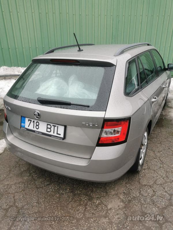 Beige Skoda Fabia 2017 in Tallinn, with an engine capacity of 1.20 L and mileage of 150 thousand km for 5500 €, photo 3 on AUTOMOTO.COM.LV