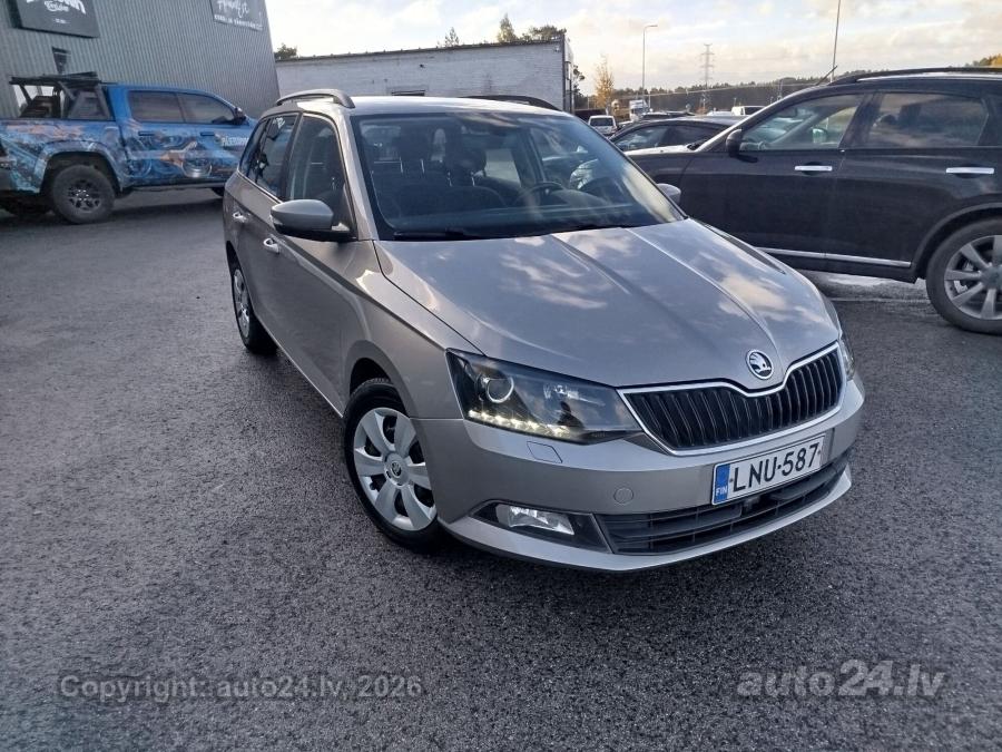 Smilšu krāsa Skoda Fabia 2017 Tallina, ar dzinēja tilpumu 1.20 L un nobraukumu 268 tūkst. km par 6000 €, foto 3 vietnē AUTOMOTO.COM.LV