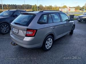 Smilšu krāsa Skoda Fabia 2017 Tallina, ar dzinēja tilpumu 1.20 L un nobraukumu 268 tūkst. km par 6000 €, foto 4 vietnē AUTOMOTO.COM.LV