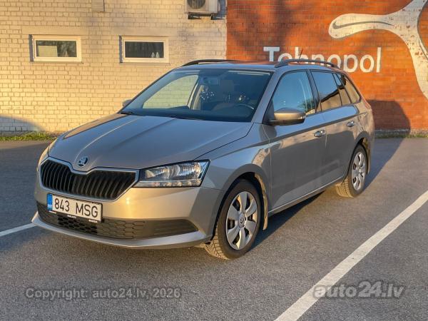 Smilšu krāsa Skoda Fabia 2019 Tallina, ar dzinēja tilpumu 1.00 L un nobraukumu 117 tūkst. km par 9500 €, foto 1 vietnē AUTOMOTO.COM.LV