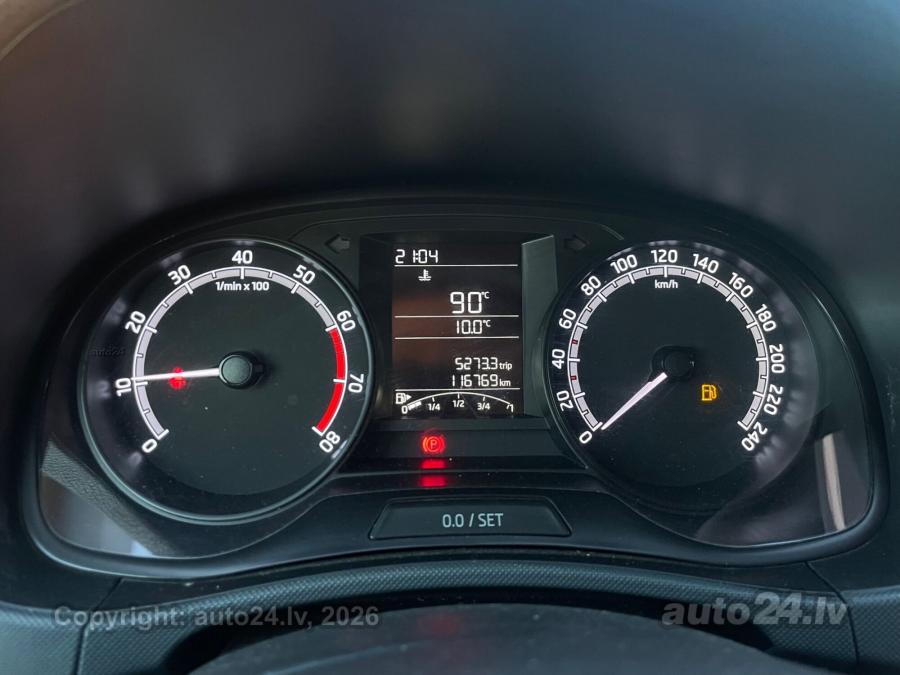 Smilšu krāsa Skoda Fabia 2019 Tallina, ar dzinēja tilpumu 1.00 L un nobraukumu 117 tūkst. km par 9500 €, foto 18 vietnē AUTOMOTO.COM.LV