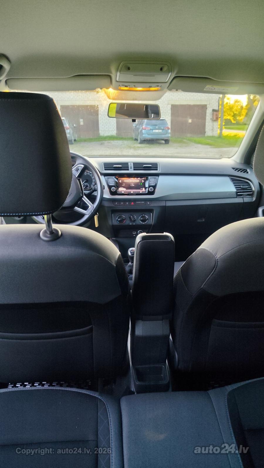 Smilšu krāsa Skoda Fabia 2019 Pērnava, ar dzinēja tilpumu 1.00 L un nobraukumu 93 tūkst. km par 8500 €, foto 7 vietnē AUTOMOTO.COM.LV