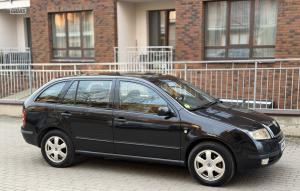 Black Skoda Fabia 2004 in Vilnius, with an engine capacity of 1.90 L and mileage of 311 thousand km for 850 €, photo 3 on AUTOMOTO.COM.LV