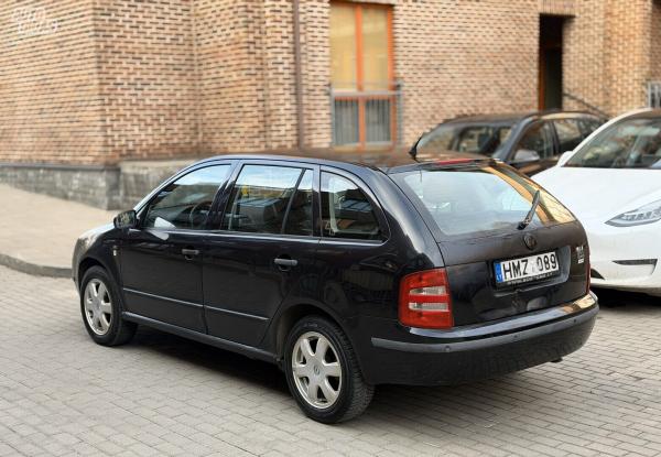 Melns Skoda Fabia 2004 Viļņa, ar dzinēja tilpumu 1.90 L un nobraukumu 311 tūkst. km par 850 €, foto 4 vietnē AUTOMOTO.COM.LV