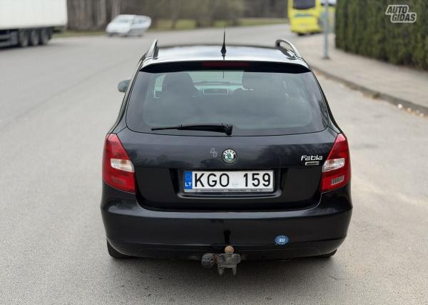 Black Skoda Fabia 2009 in Vilnius, with an engine capacity of 1.40 L and mileage of 260 thousand km for 1750 €, photo 5 on AUTOMOTO.COM.LV
