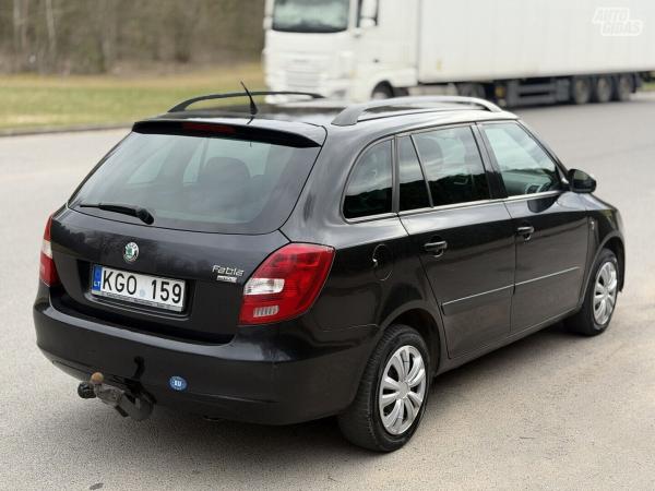 Black Skoda Fabia 2009 in Vilnius, with an engine capacity of 1.40 L and mileage of 260 thousand km for 1750 €, photo 7 on AUTOMOTO.COM.LV