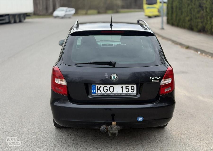 Melns Skoda Fabia 2009 Viļņa, ar dzinēja tilpumu 1.40 L un nobraukumu 260 tūkst. km par 1650 €, foto 5 vietnē AUTOMOTO.COM.LV