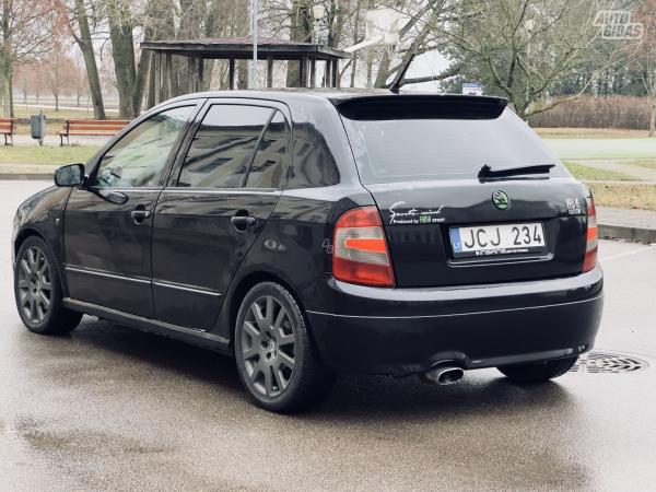 Black Skoda Fabia 2004 in Vilnius, with an engine capacity of 1.90 L and mileage of 250 thousand km for 2500 €, photo 3 on AUTOMOTO.COM.LV