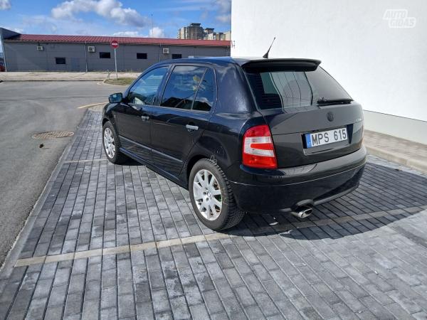 Melns Skoda Fabia 2005 Kauņa, ar dzinēja tilpumu 1.90 L un nobraukumu 381 tūkst. km par 4300 €, foto 5 vietnē AUTOMOTO.COM.LV
