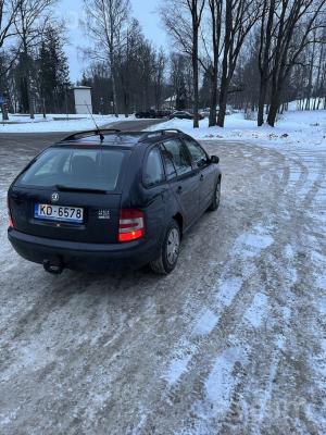 Черный Шкода Фабия 2005 в Рига, объемом двигателя 1.90 л и пробегом 347 тыс. км за 1250 €, фото 5 на AUTOMOTO.COM.LV