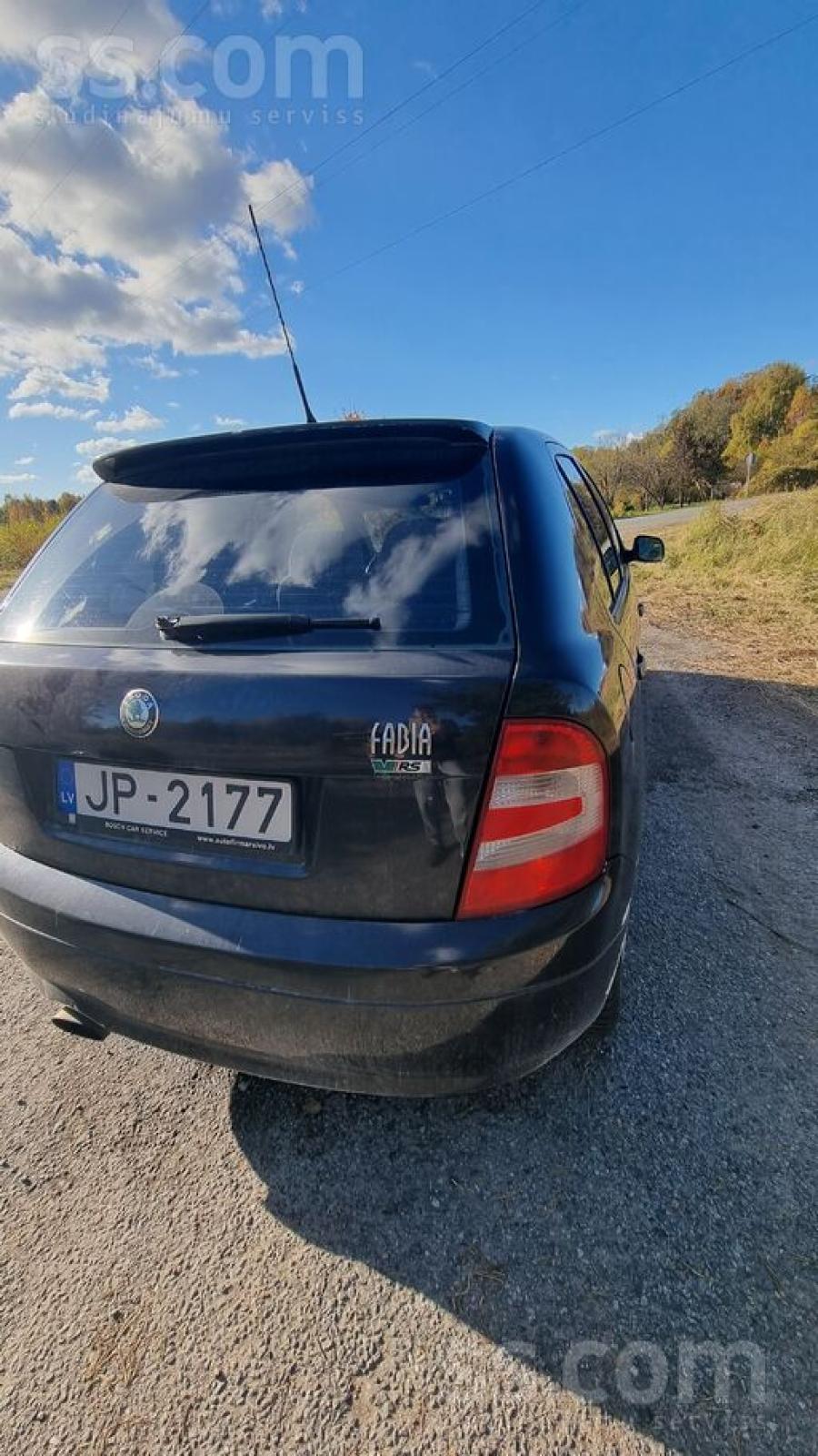 Black Skoda Fabia 2006 in Dobele, with an engine capacity of 1.90 L and mileage of 303 thousand km for 1100 €, photo 1 on AUTOMOTO.COM.LV