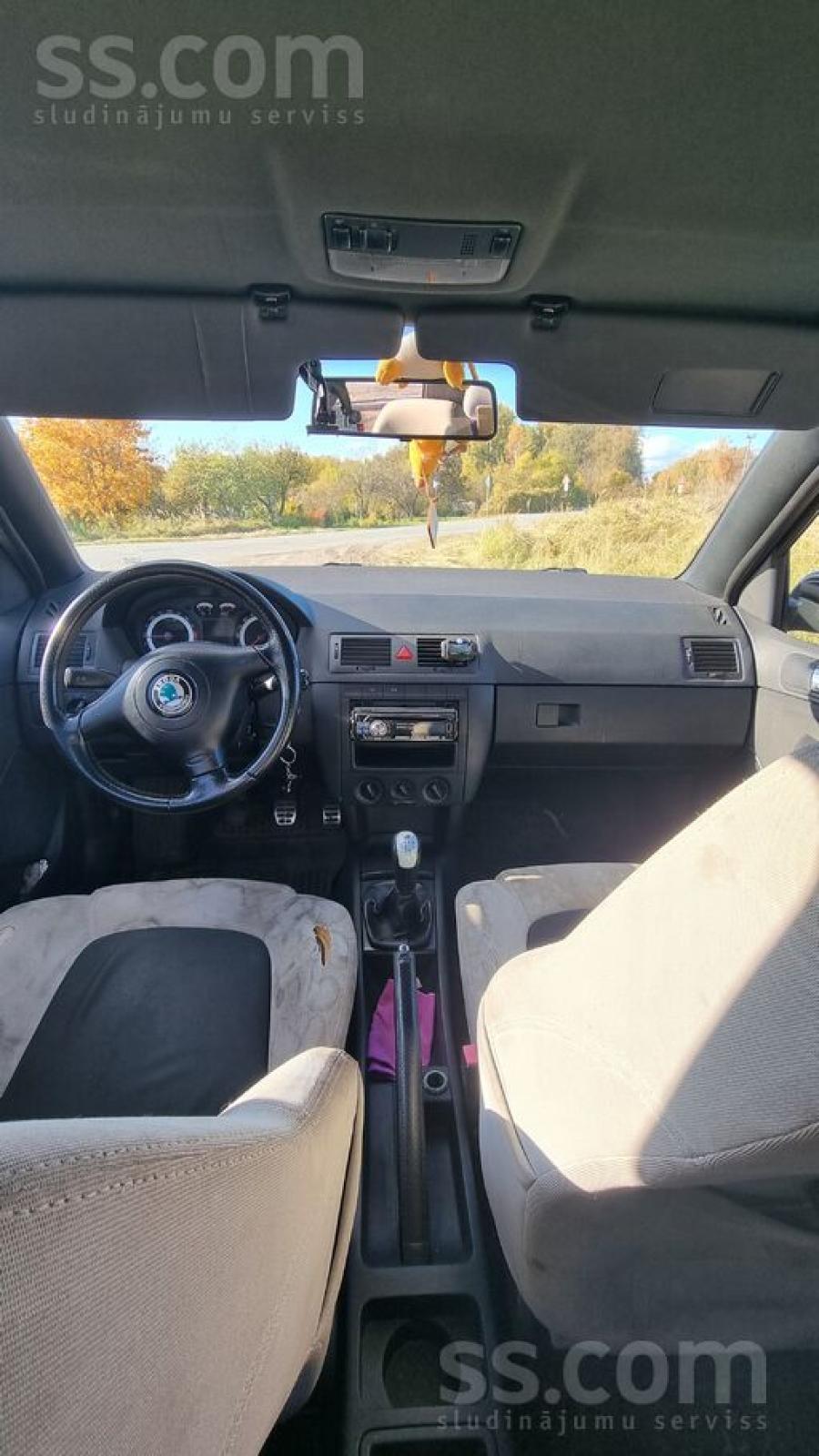 Black Skoda Fabia 2006 in Dobele, with an engine capacity of 1.90 L and mileage of 303 thousand km for 1100 €, photo 7 on AUTOMOTO.COM.LV