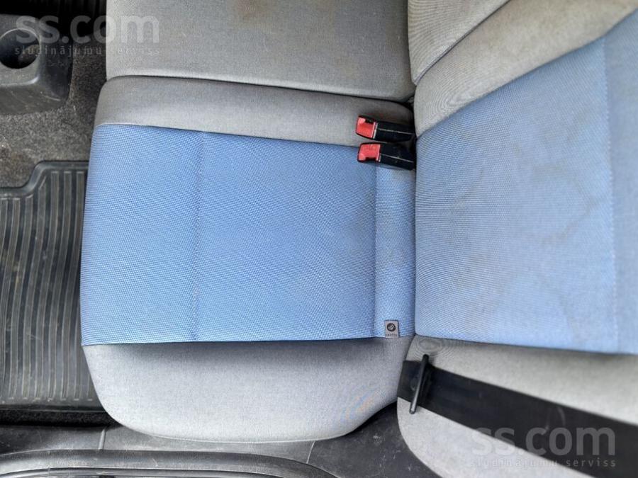 Melns Skoda Fabia 2007 Daugavpils, ar dzinēja tilpumu 1.20 L un nobraukumu 264 tūkst. km par 1300 €, foto 10 vietnē AUTOMOTO.COM.LV