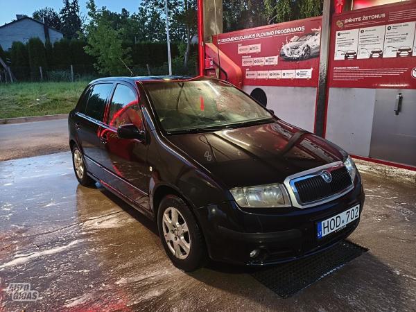Melns Skoda Fabia 2007 Mažeikiai, ar dzinēja tilpumu 1.40 L un nobraukumu 215 tūkst. km par 500 €, foto 3 vietnē AUTOMOTO.COM.LV