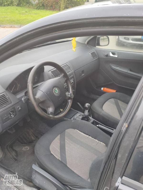 Melns Skoda Fabia 2007 Mažeikiai, ar dzinēja tilpumu 1.40 L un nobraukumu 215 tūkst. km par 500 €, foto 7 vietnē AUTOMOTO.COM.LV