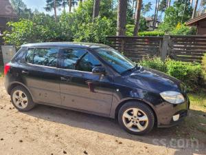 Melns Skoda Fabia 2008 Rīga, ar dzinēja tilpumu 1.20 L un nobraukumu 106 tūkst. km par 2900 €, foto 3 vietnē AUTOMOTO.COM.LV