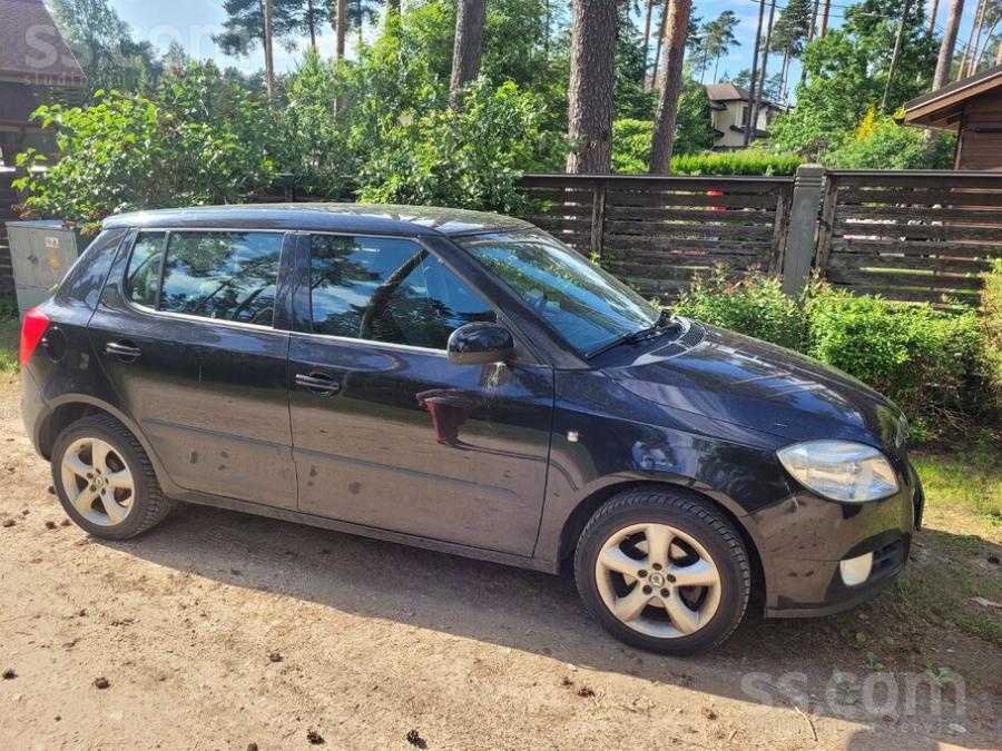 Melns Skoda Fabia 2008 Rīga, ar dzinēja tilpumu 1.20 L un nobraukumu 106 tūkst. km par 2900 €, foto 3 vietnē AUTOMOTO.COM.LV