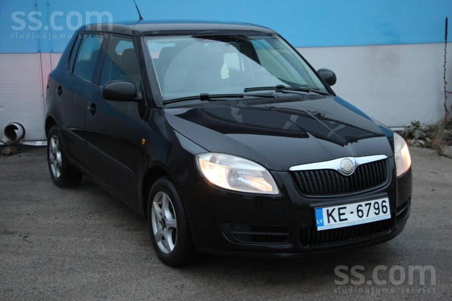 Melns Skoda Fabia 2009 Rīga, ar dzinēja tilpumu 1.40 L un nobraukumu 159 tūkst. km par 1350 €, foto 1 vietnē AUTOMOTO.COM.LV