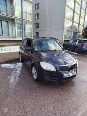 Melns Skoda Fabia 2009 Viļņa, ar dzinēja tilpumu 1.20 L un nobraukumu 182 tūkst. km par 1600 €, foto 2 vietnē AUTOMOTO.COM.LV