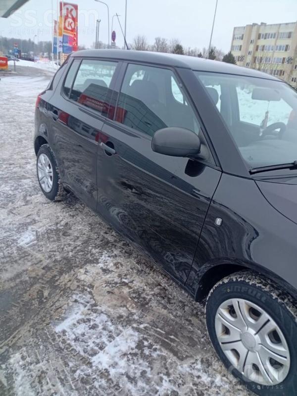 Melns Skoda Fabia 2009 Jēkabpils, ar dzinēja tilpumu 1.20 L un nobraukumu 190 tūkst. km par 2550 €, foto 4 vietnē AUTOMOTO.COM.LV