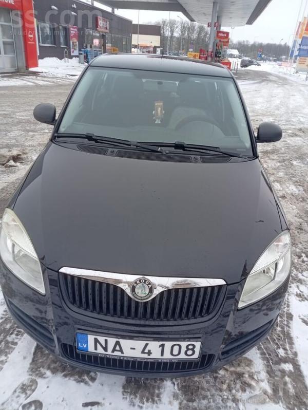 Melns Skoda Fabia 2009 Jēkabpils, ar dzinēja tilpumu 1.20 L un nobraukumu 190 tūkst. km par 2550 €, foto 5 vietnē AUTOMOTO.COM.LV