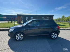 Black Skoda Fabia 2009 in Klaipeda, with an engine capacity of 1.20 L and mileage of 173 thousand km for 2200 €, photo 3 on AUTOMOTO.COM.LV
