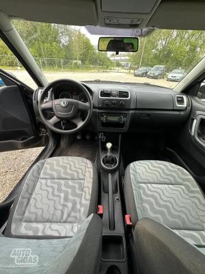 Black Skoda Fabia 2009 in Klaipeda, with an engine capacity of 1.20 L and mileage of 173 thousand km for 2200 €, photo 8 on AUTOMOTO.COM.LV