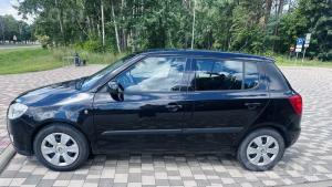 Black Skoda Fabia 2009 in Jelgava, with an engine capacity of 1.40 L and mileage of 305 thousand km for 2850 €, photo  on AUTOMOTO.COM.LV