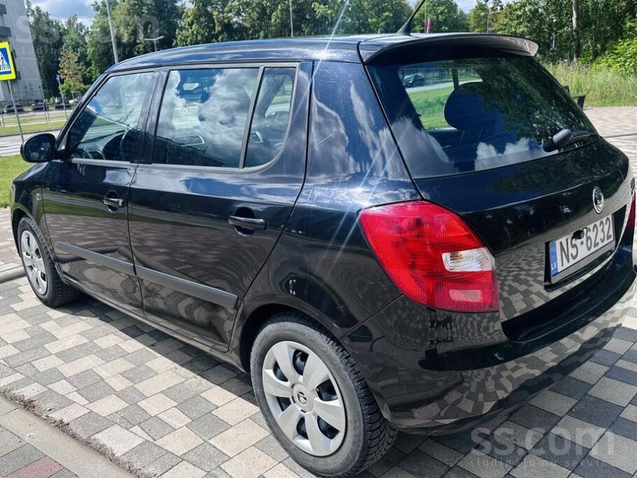Melns Skoda Fabia 2009 Jelgava, ar dzinēja tilpumu 1.40 L un nobraukumu 305 tūkst. km par 2850 €, foto 7 vietnē AUTOMOTO.COM.LV