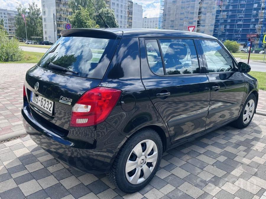 Melns Skoda Fabia 2009 Jelgava, ar dzinēja tilpumu 1.40 L un nobraukumu 305 tūkst. km par 2850 €, foto 21 vietnē AUTOMOTO.COM.LV