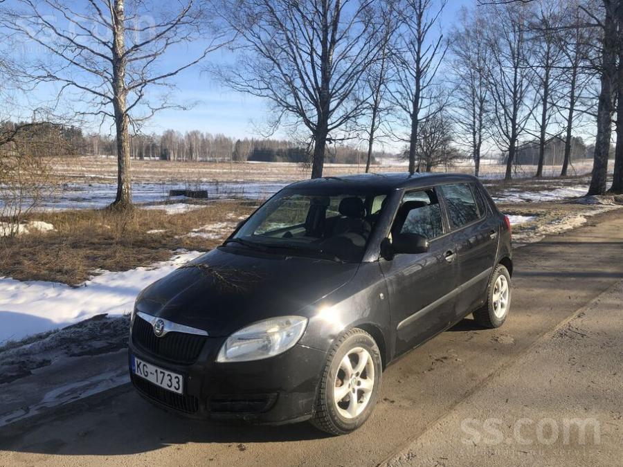 Melns Skoda Fabia 2009 Madona, ar dzinēja tilpumu 1.40 L un nobraukumu 257 tūkst. km par 1500 €, foto 3 vietnē AUTOMOTO.COM.LV