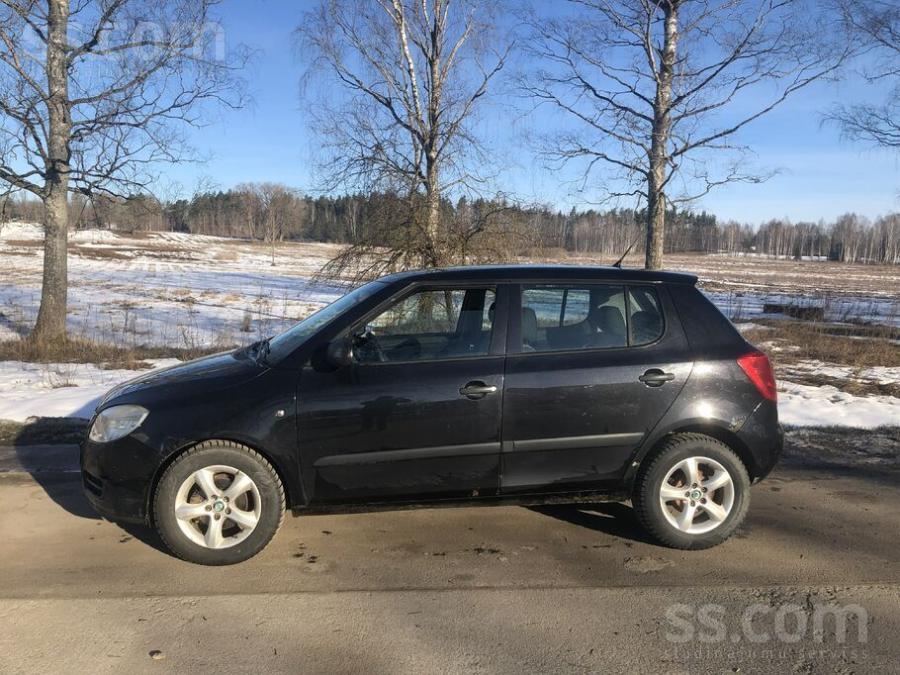 Melns Skoda Fabia 2009 Madona, ar dzinēja tilpumu 1.40 L un nobraukumu 257 tūkst. km par 1500 €, foto 4 vietnē AUTOMOTO.COM.LV