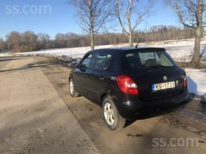 Melns Skoda Fabia 2009 Madona, ar dzinēja tilpumu 1.40 L un nobraukumu 257 tūkst. km par 1500 €, foto 5 vietnē AUTOMOTO.COM.LV