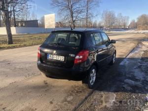 Melns Skoda Fabia 2009 Madona, ar dzinēja tilpumu 1.40 L un nobraukumu 257 tūkst. km par 1500 €, foto 7 vietnē AUTOMOTO.COM.LV